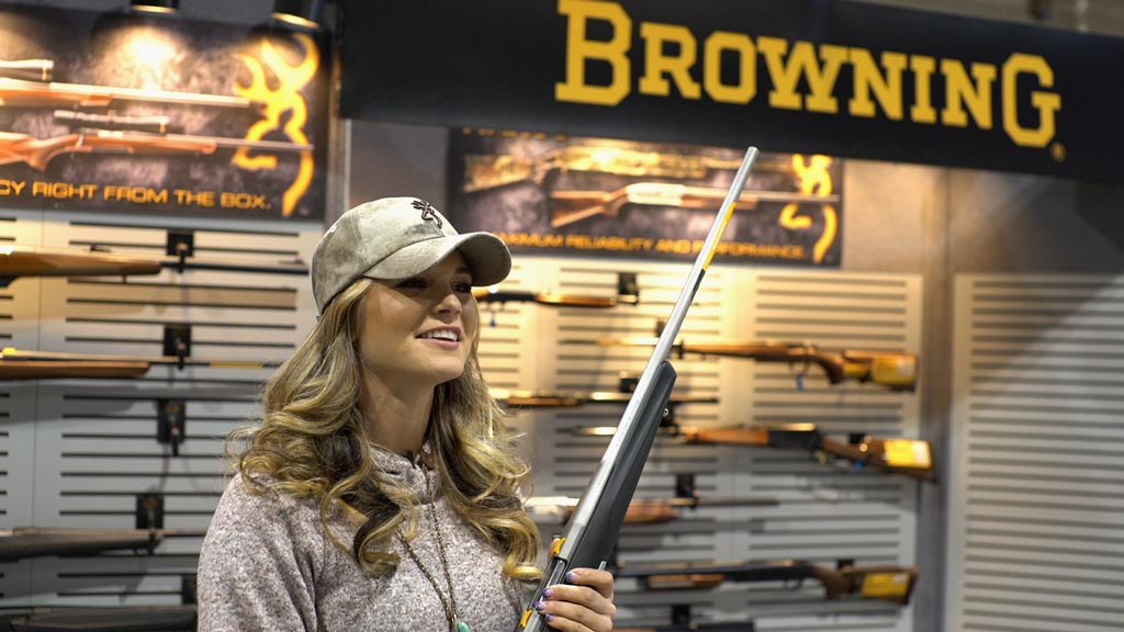 Kristy Lee Cook Spotlights Browning - Videos | Guidefitter